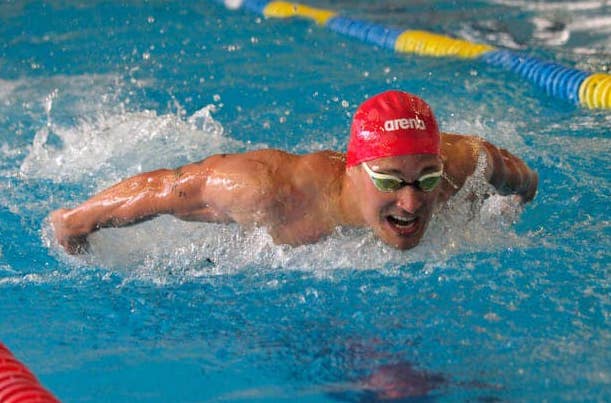 Javier Rivas bate el récord regional absoluto de 50 mariposa - Diario ...