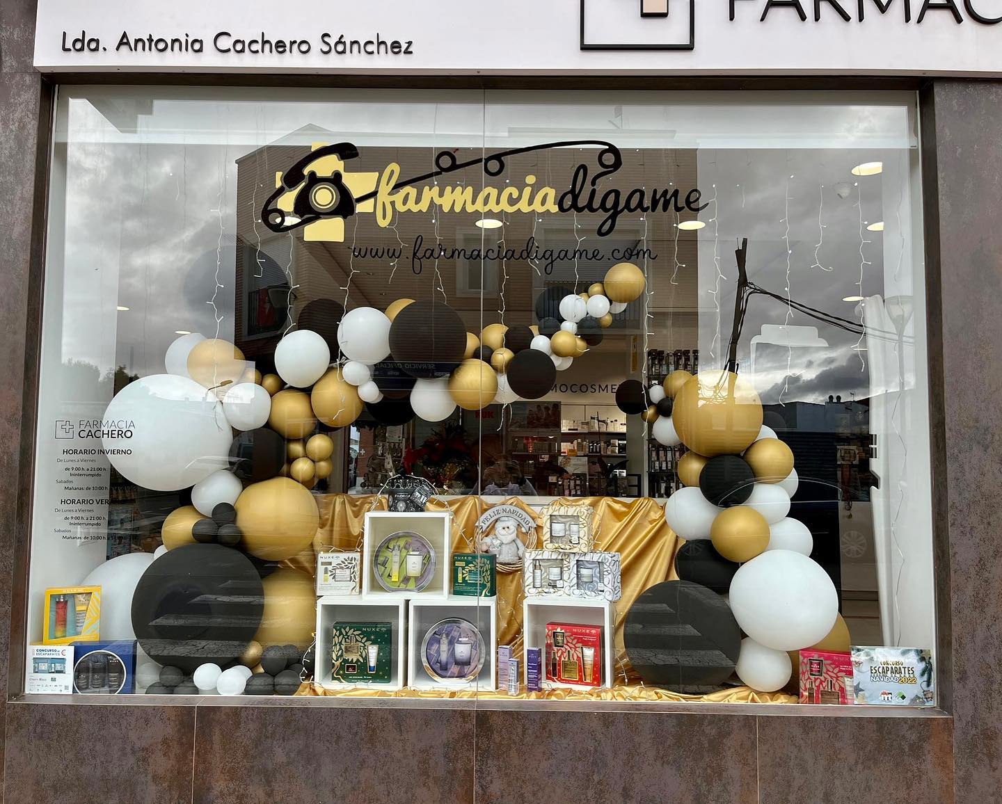 La Farmacia Cachero atrapa la atención de los vecinos - Diario de Miguelturra