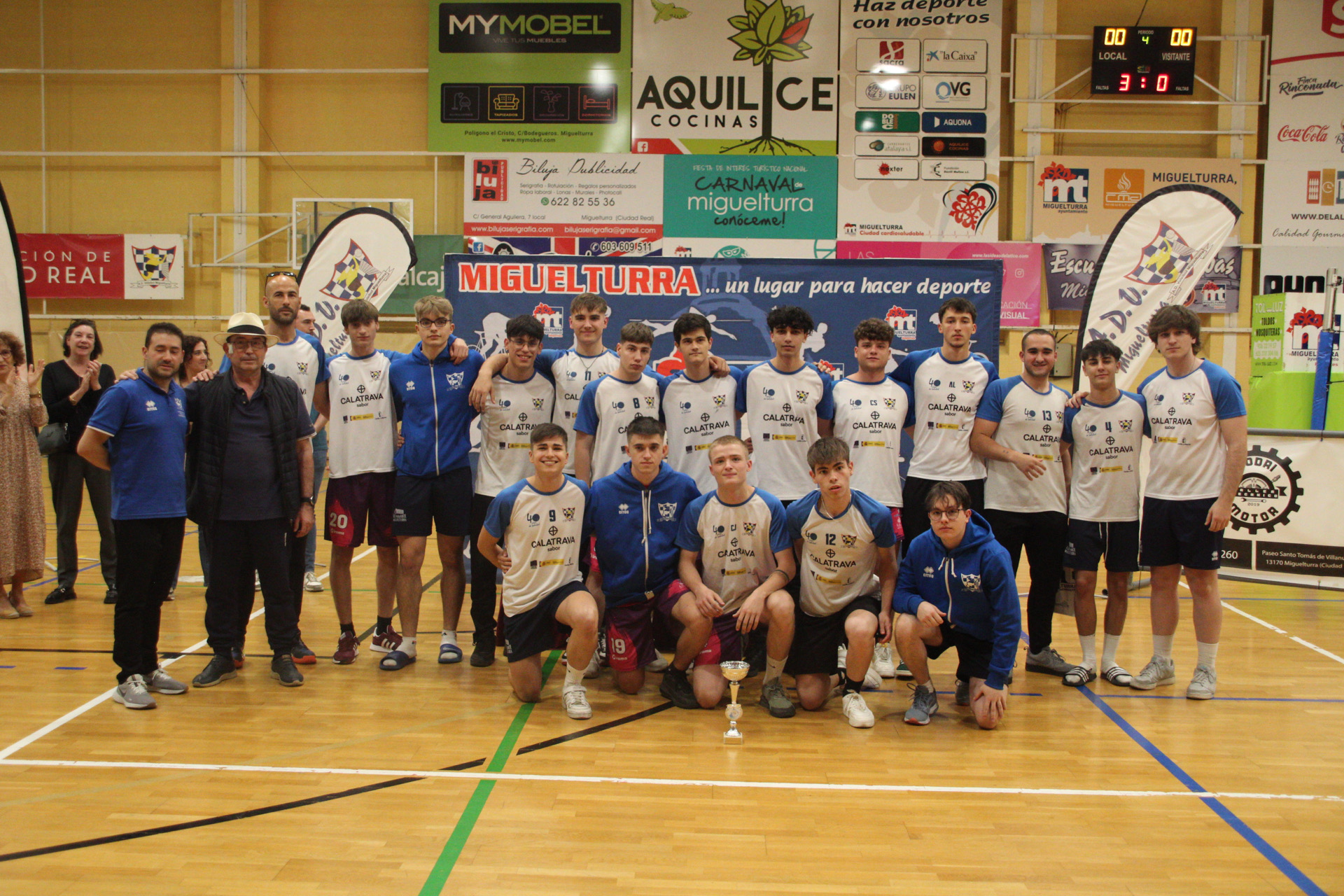 Los Junior del ADV Miguelturra terminan la temporada como terceros de ...